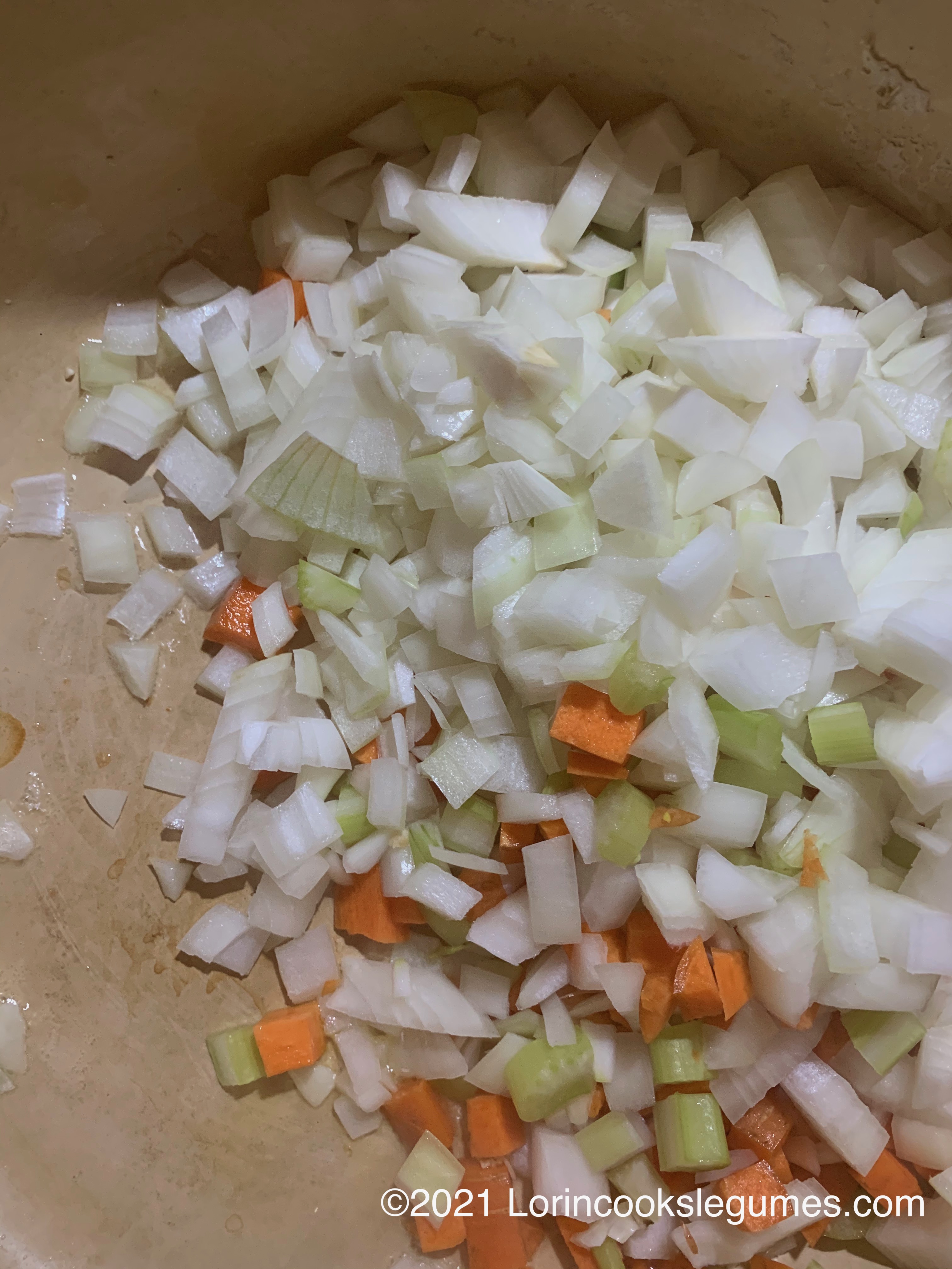British Baked Beans Revisited – Lorin cooks Legumes