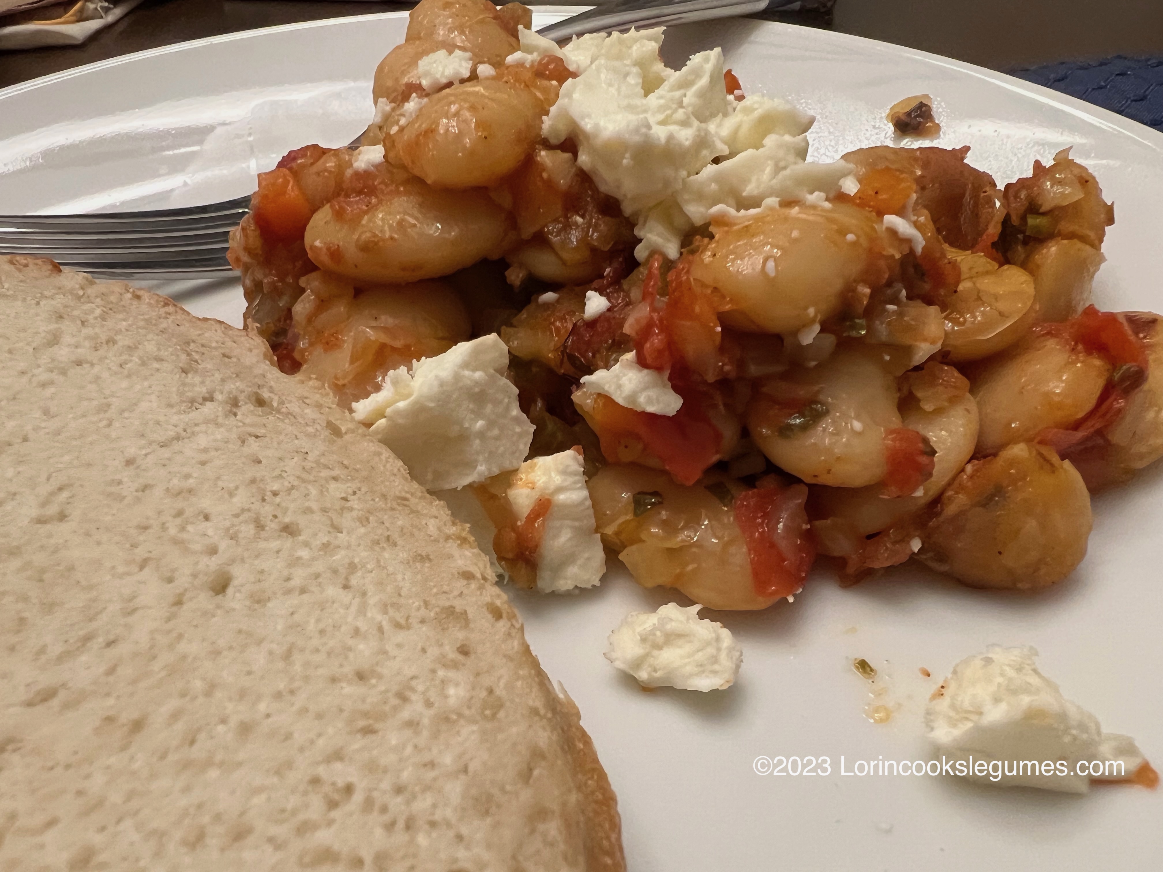 Gigantes Plaki – Lorin cooks Legumes