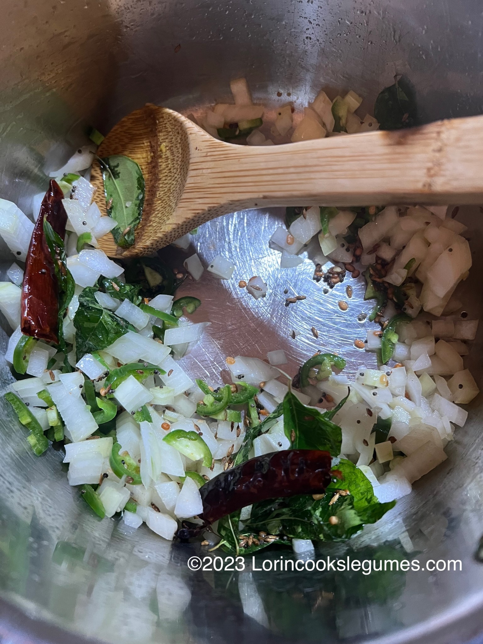 Paruppu – Lorin cooks Legumes