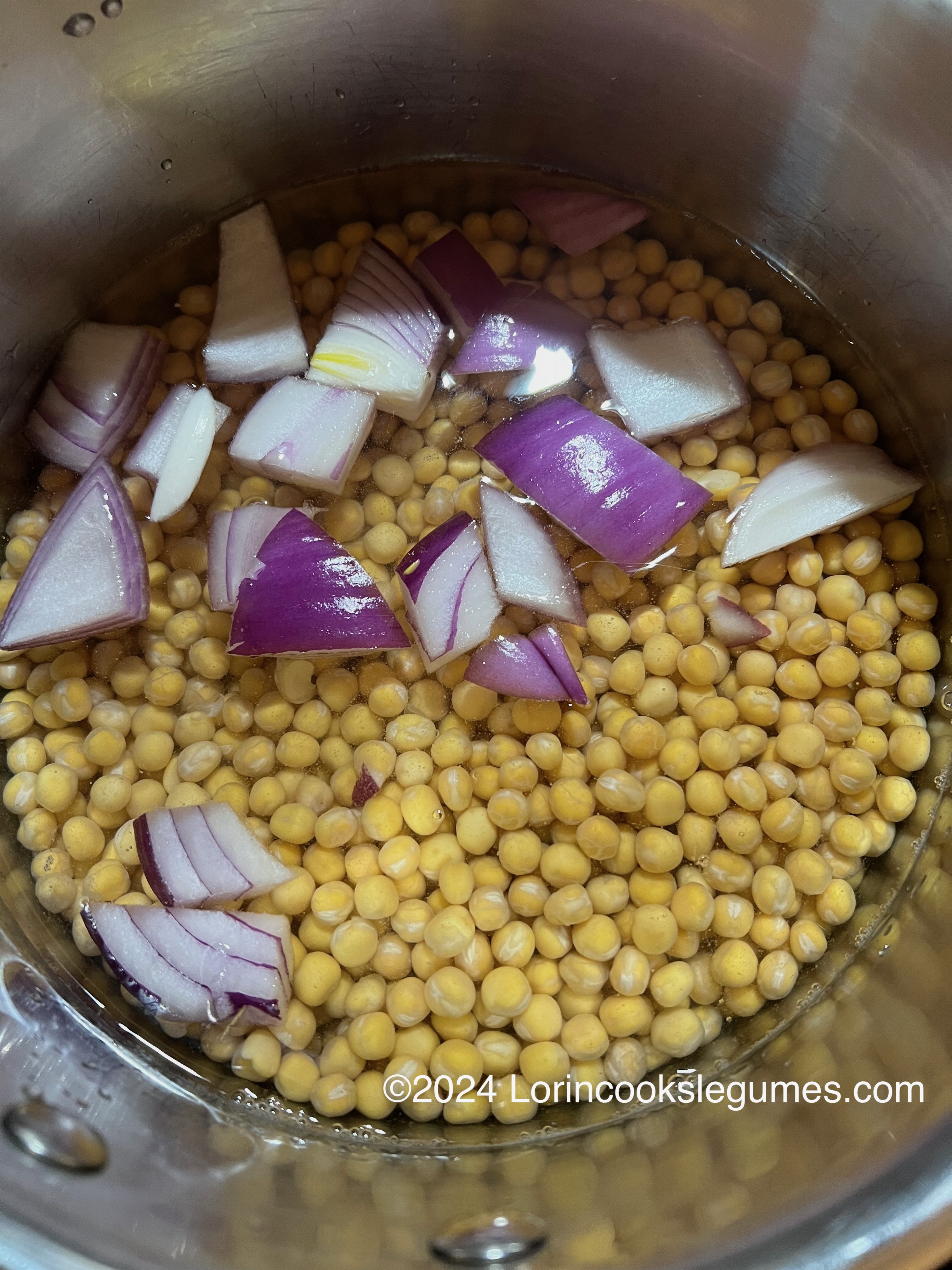 Ghugni – Lorin cooks Legumes