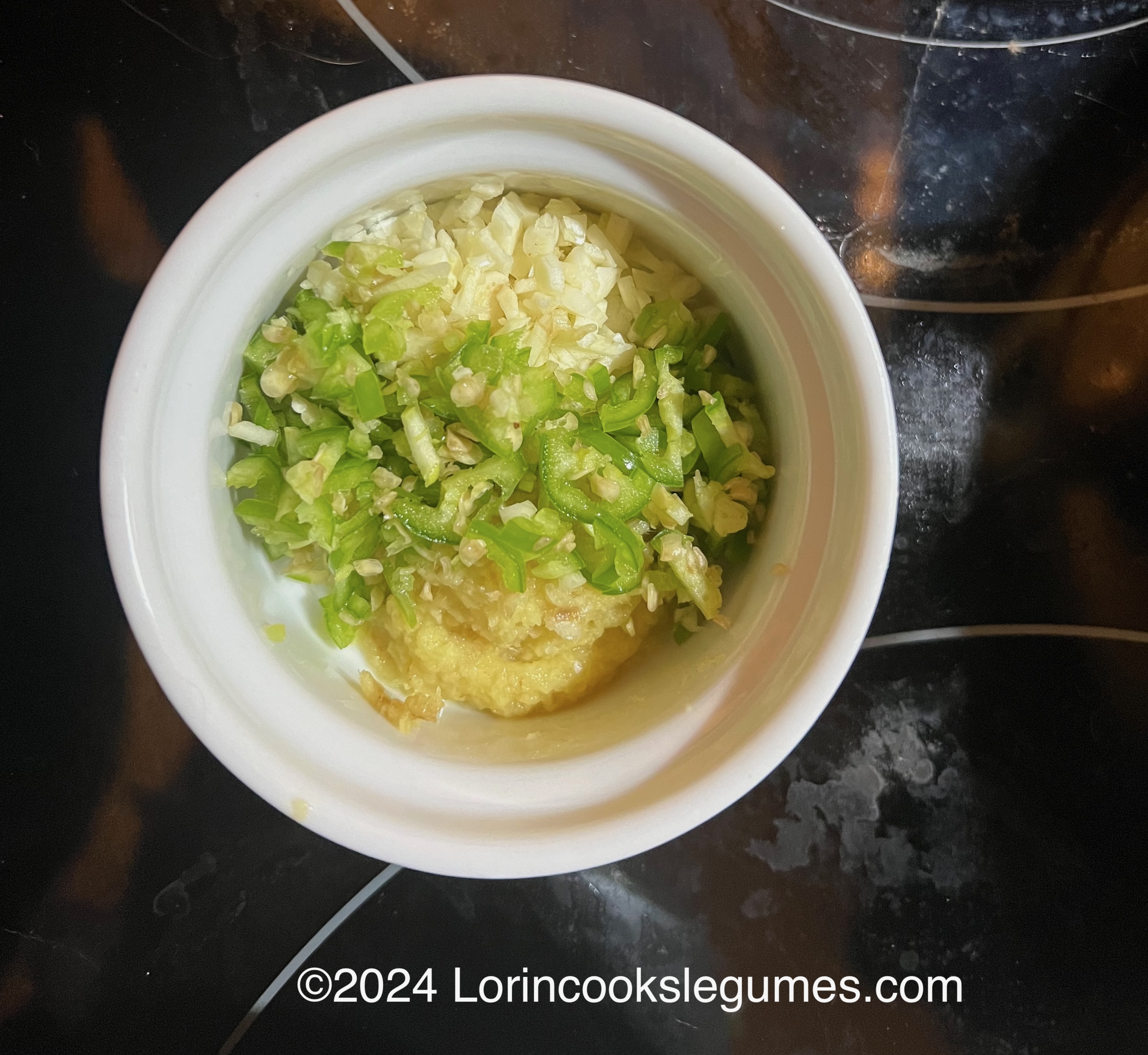 Ghugni – Lorin cooks Legumes
